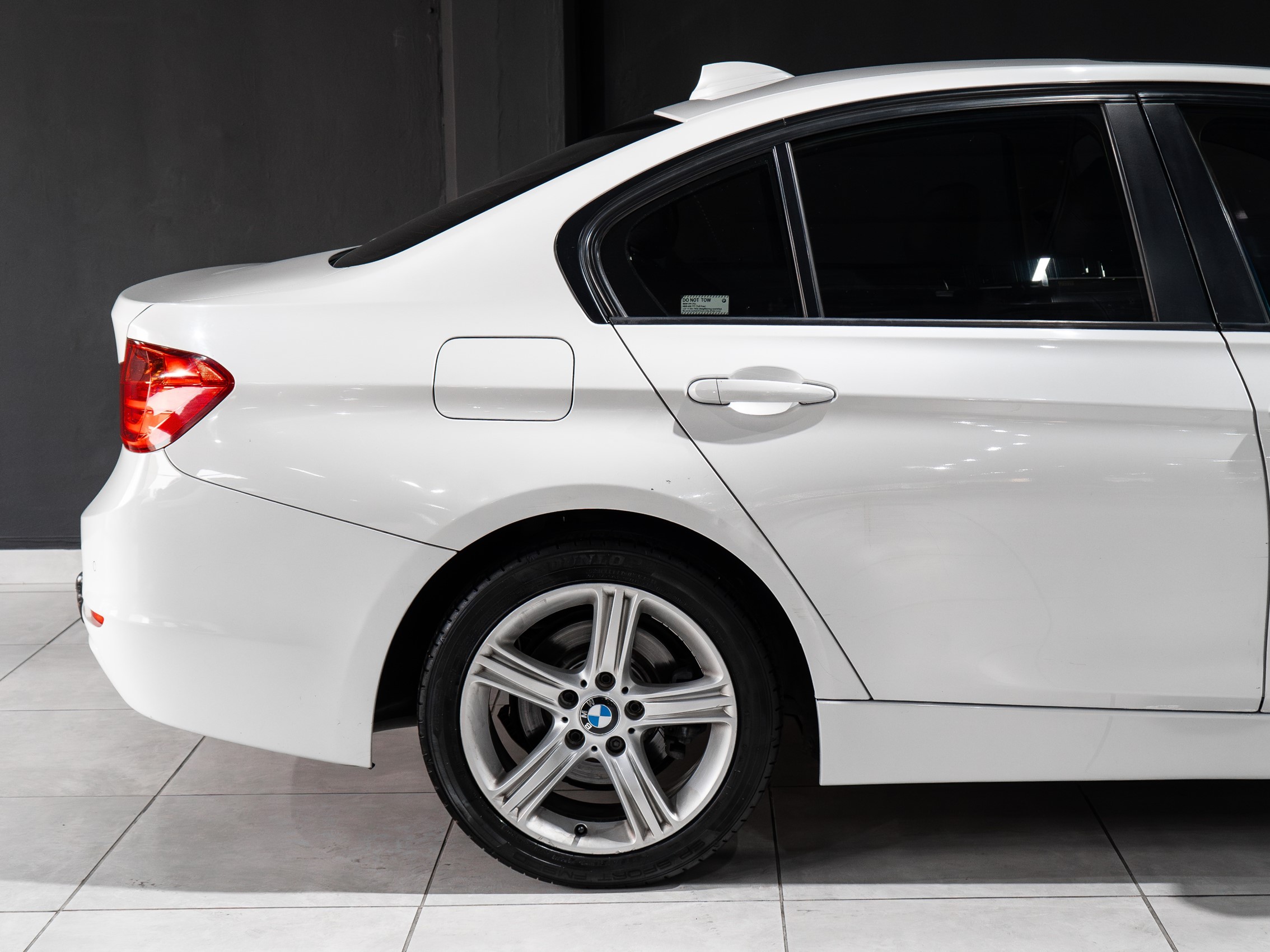 Primo Executive | Vehicle