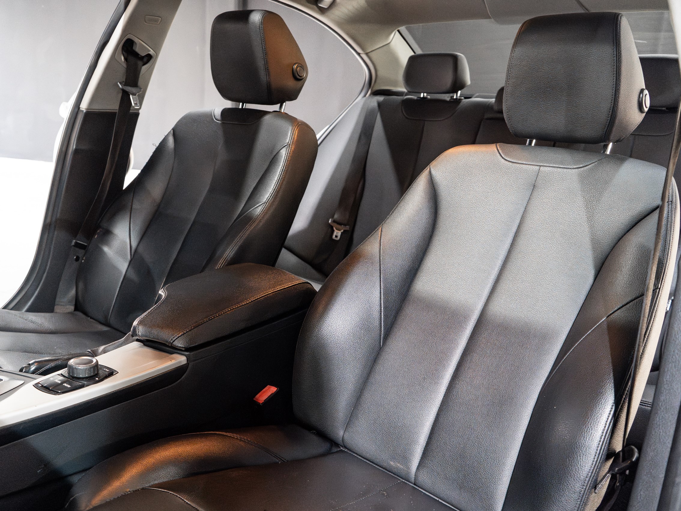 Primo Executive | Vehicle